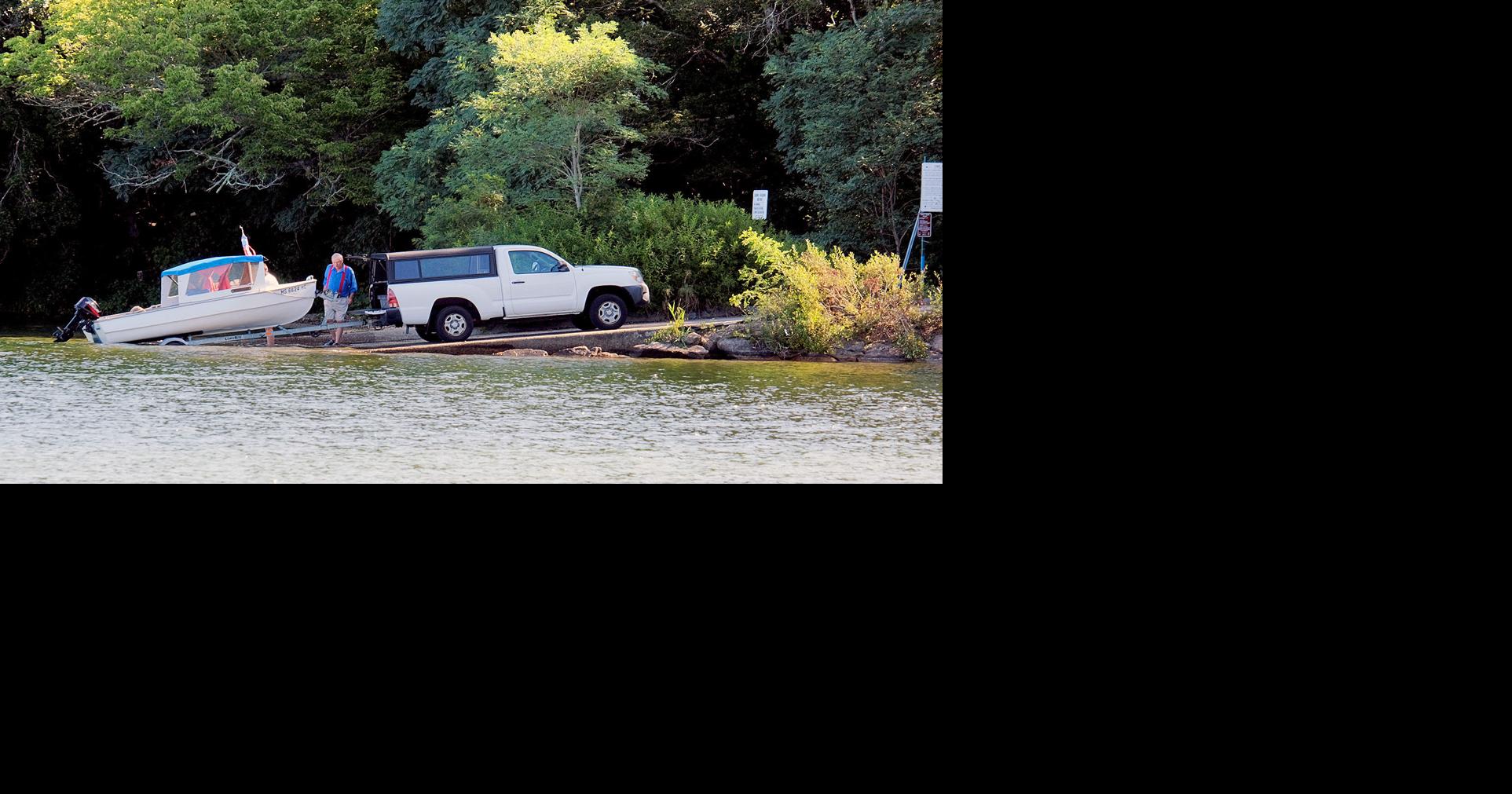 Mashpee/Wakeby Boat Ramp | Uploaded Photos | capenews.net