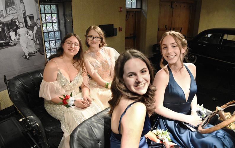 Sandwich High School Prom 2021 In Photos | Sandwich | capenews.net
