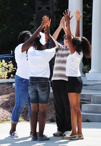 Tales From Granny Squannit: Church Without Walls Offers Joy In Unity ...