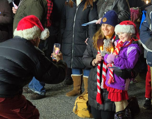 PHOTOS: Sandwich Sings In The Holidays | Sandwich | capenews.net