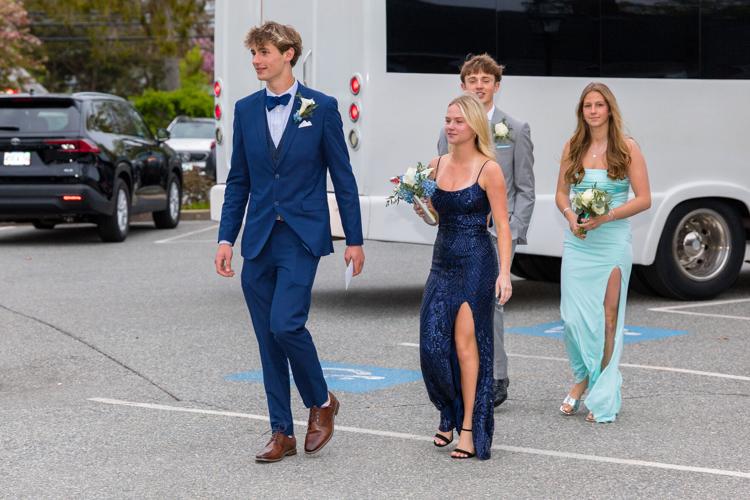 PHOTOS: Falmouth Students Enjoy Prom | Falmouth News | capenews.net