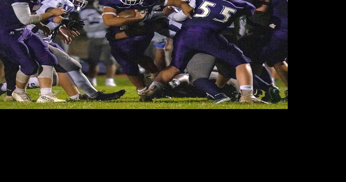 DeSimone Runs Wild In Bourne Football Win | Bourne Sports | capenews.net