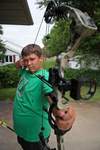Young archer makes rare 'Robin Hood' shot | News | capjournal.com