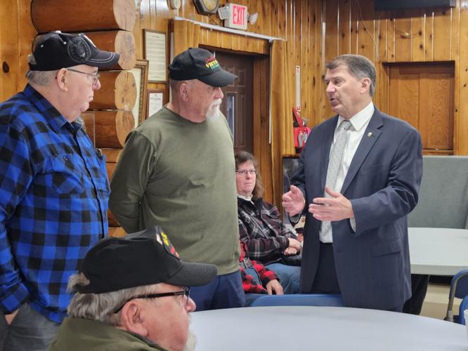 Senator Rounds honors Vietnam vets in Pierre | | capjournal.com