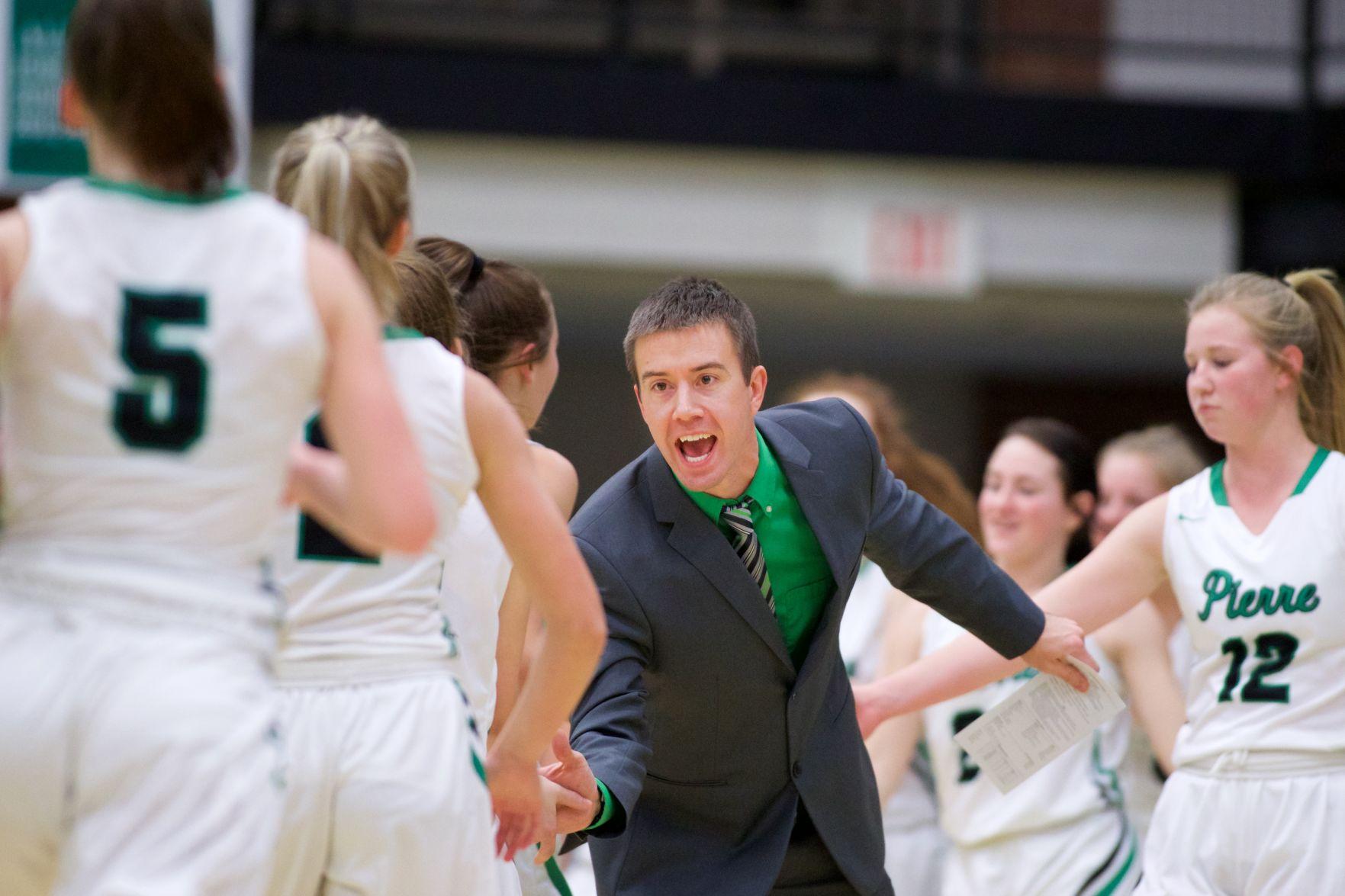 Govs coach Scott DeBoer resigns | Local Sports News | capjournal.com