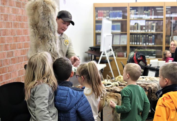 'Critter Crate' fascinates after-school crowd | Community | capjournal.com
