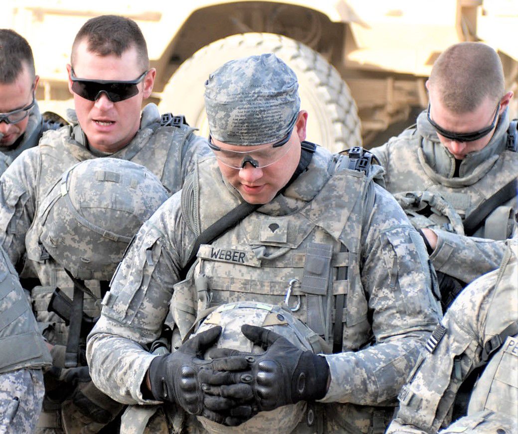 Law officers, soldiers, standing watch at Lee Weber's body until ...