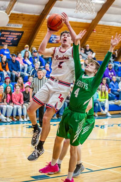 Raiders, Buffs win in Jones County | Local Sports News | capjournal.com