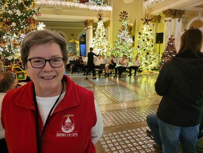 More than 1,000 perform for Christmas at the Capitol | News ...