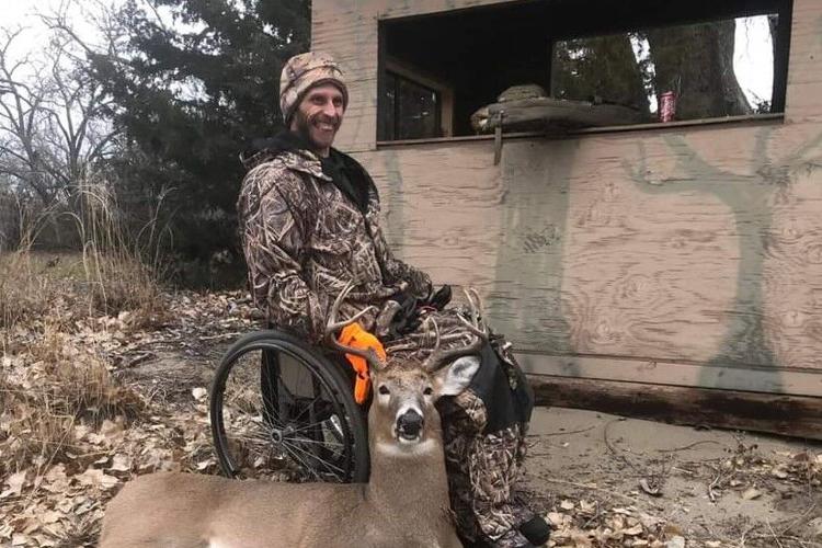 Saturday deer season opener slow due to cold | | capjournal.com