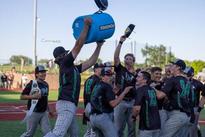 Govs win 14 straight, first state championship | Local Sports News ...