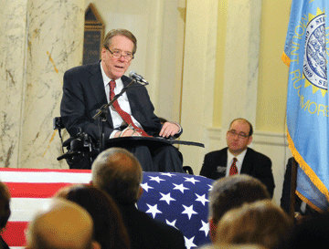 South Dakota pays respects to former Gov. Bill Janklow; Hundreds file ...