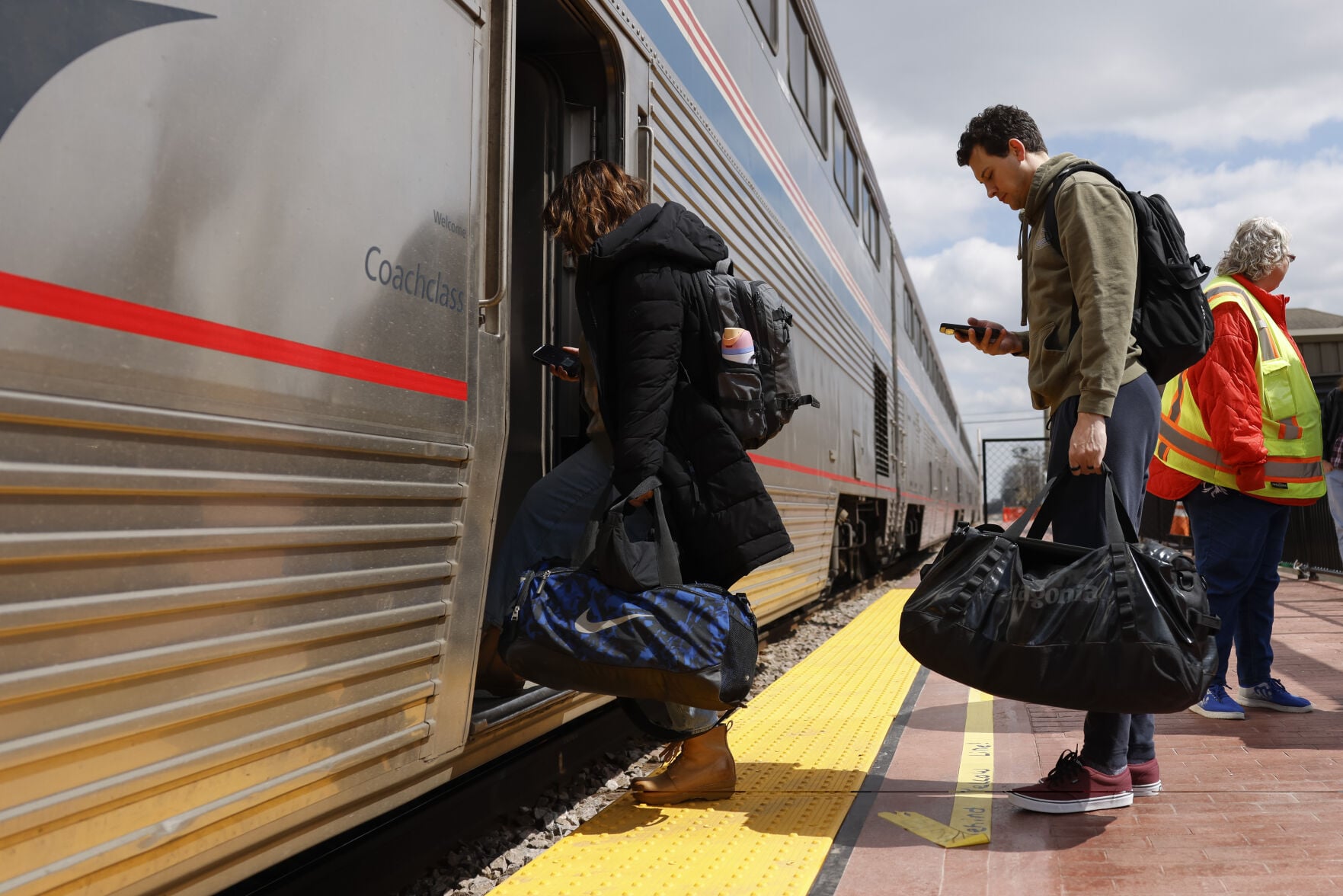 Amtrak’s plans to restore passenger rail in Madison are on track ...