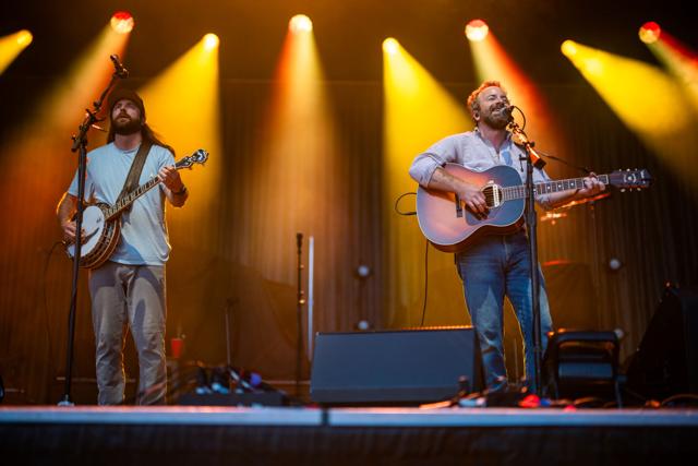 Nathaniel Rateliff gives lively, crowd-pleasing show at Breese Stevens ...
