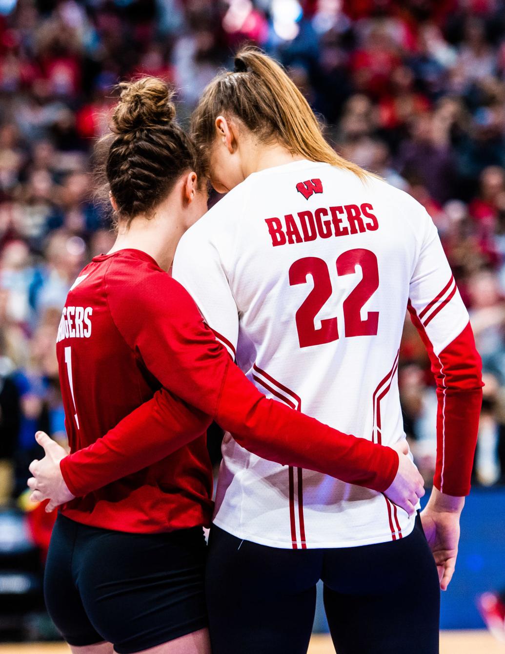 PHOTOS: Wisconsin Badgers women's volleyball team win national ...