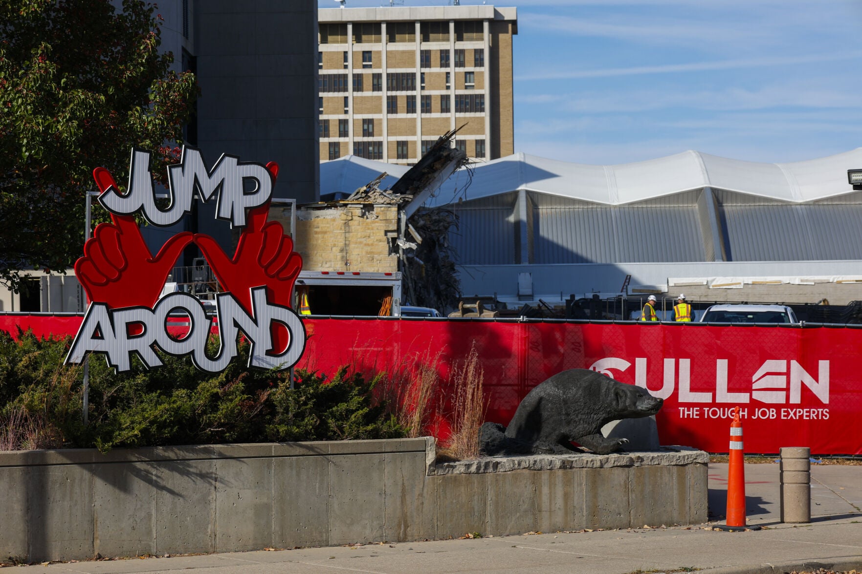 Track alums urge UW-Madison athletics to reconsider Shell replacement ...