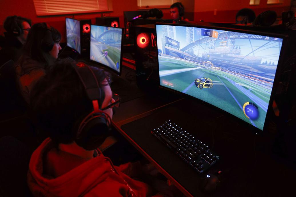 UW-Madison, Edgewood College students in esports league | Education ...