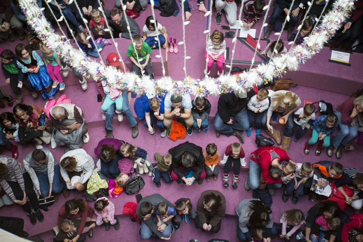 Photos: Kids in the Rotunda with Stuart Stotts | Local News | captimes.com
