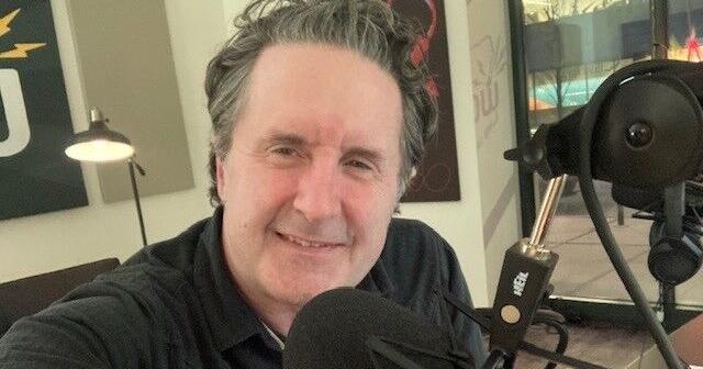 PBS host, screenwriter shines 'Nite Lite' on Wisconsin with radio gig ...