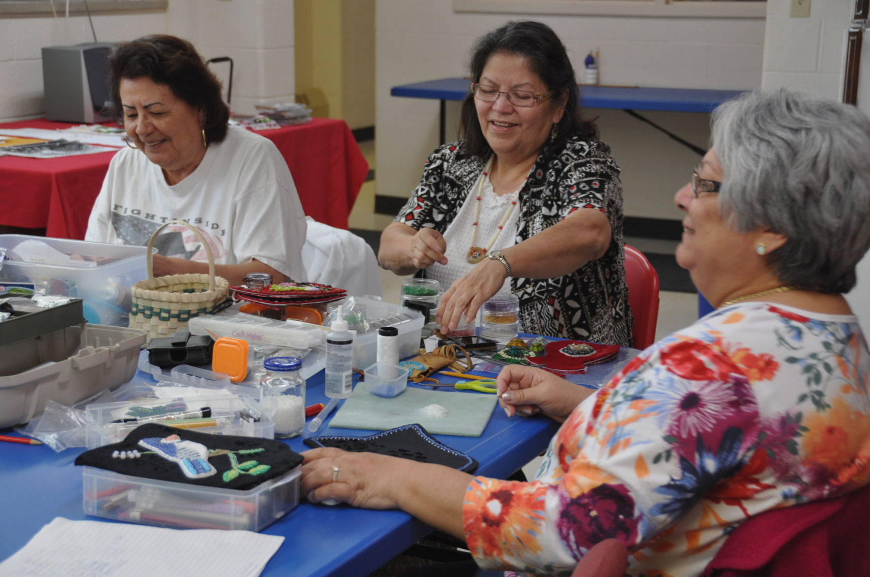 Elaborate beadwork connects contemporary Oneida to artists past ...