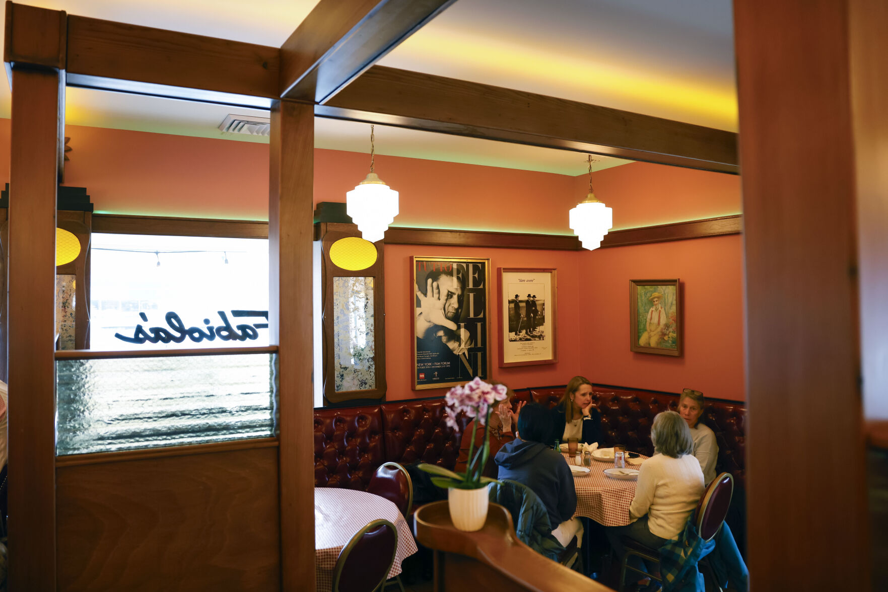 Cozy Fabiola’s Spaghetti House honors its Greenbush roots | Food ...