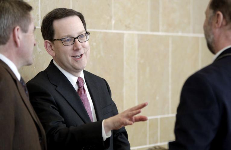 Faculty blogger backs Michael Schill for UW-Madison chancellor ...