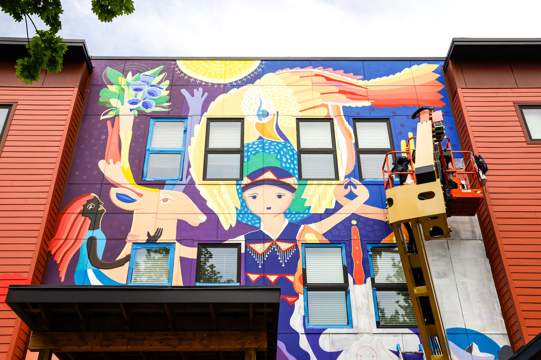 New Bayview mural in Madison celebrates nature and diversity | Arts ...