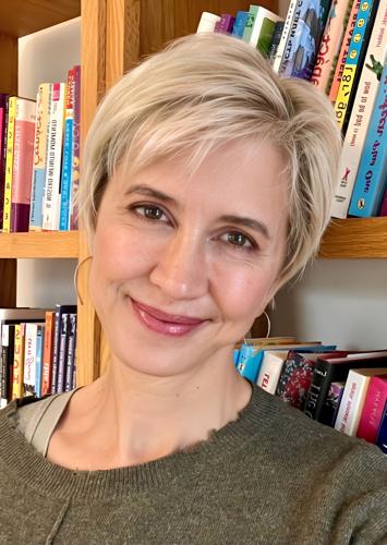 Author Lauren Myracle explains love for ‘full creepy’ | Books ...