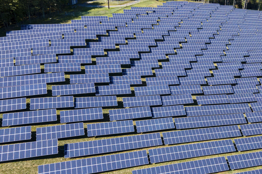 Opinion | Why are ugly, polluting factory farms OK, but not solar ...