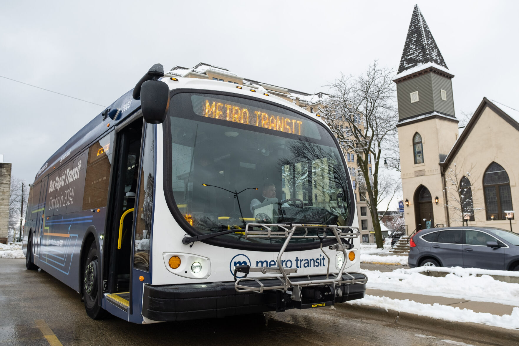 Madison hires new staff to oversee bus rapid transit, Metro redesign ...