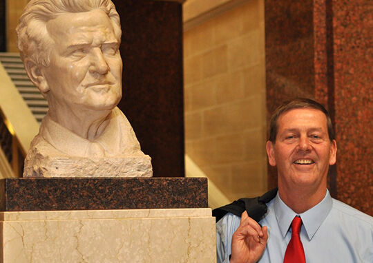 John Nichols: Renew state's status as the 'laboratory of democracy ...