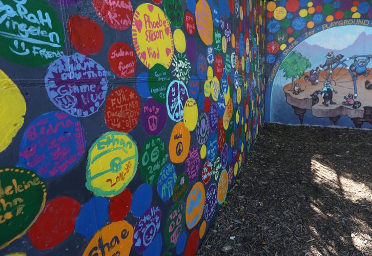 Photos: Randall Elementary School's new mural emphasizes kindness ...