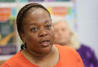 Meadowood community leader Sheray Wallace receives Jeffrey Erlanger ...