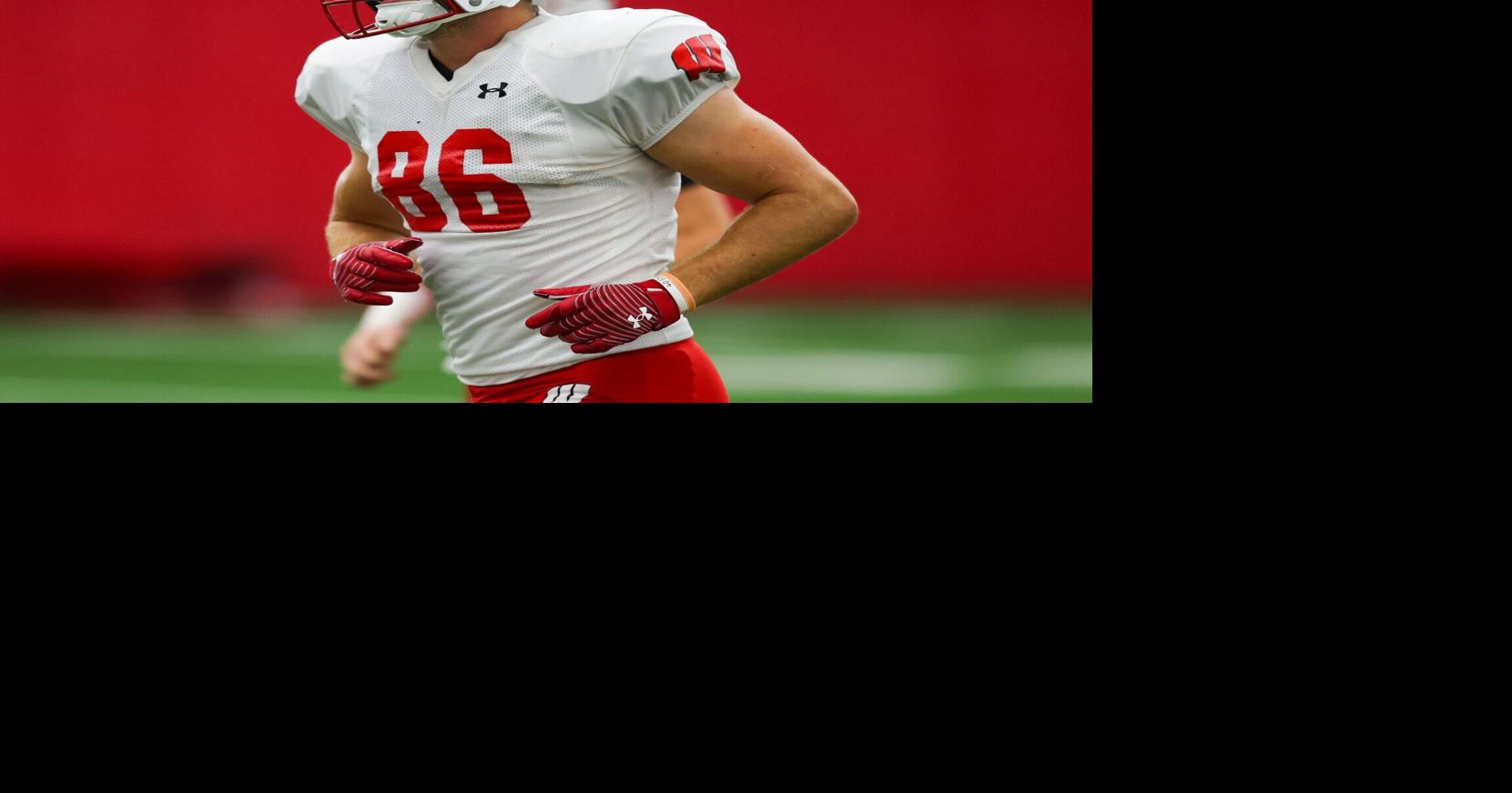 Wisconsin football hopes this tight end can fill Jake Ferguson's void ...