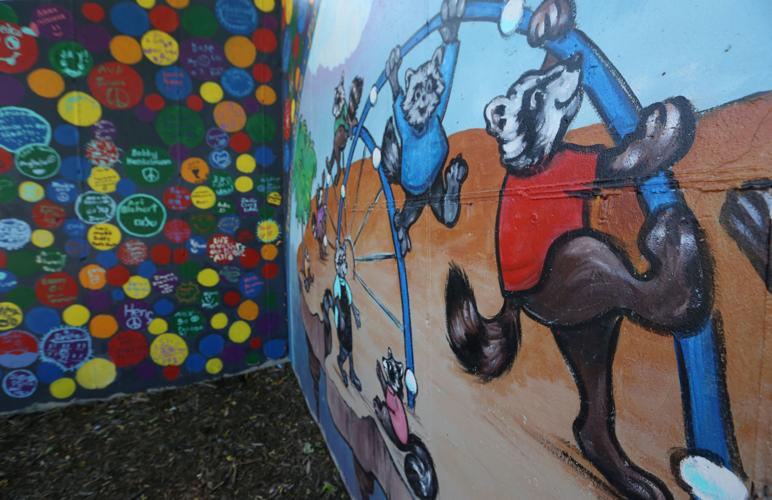 Photos: Randall Elementary School's new mural emphasizes kindness ...