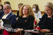 UW-Madison Chancellor Jennifer Mnookin set to receive $150K bonus ...