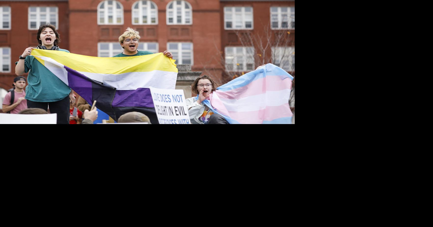PHOTOS: UW students protest Matt Walsh campus visit | News | captimes.com