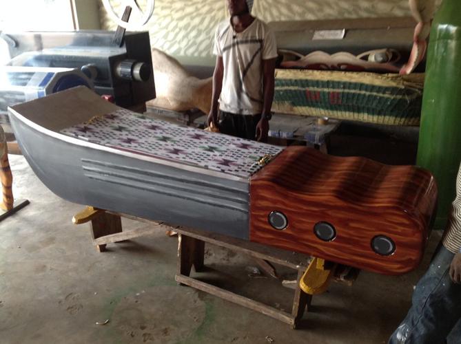Photos: Ghanian design coffins by Eric Adjetey Anang | Local News ...