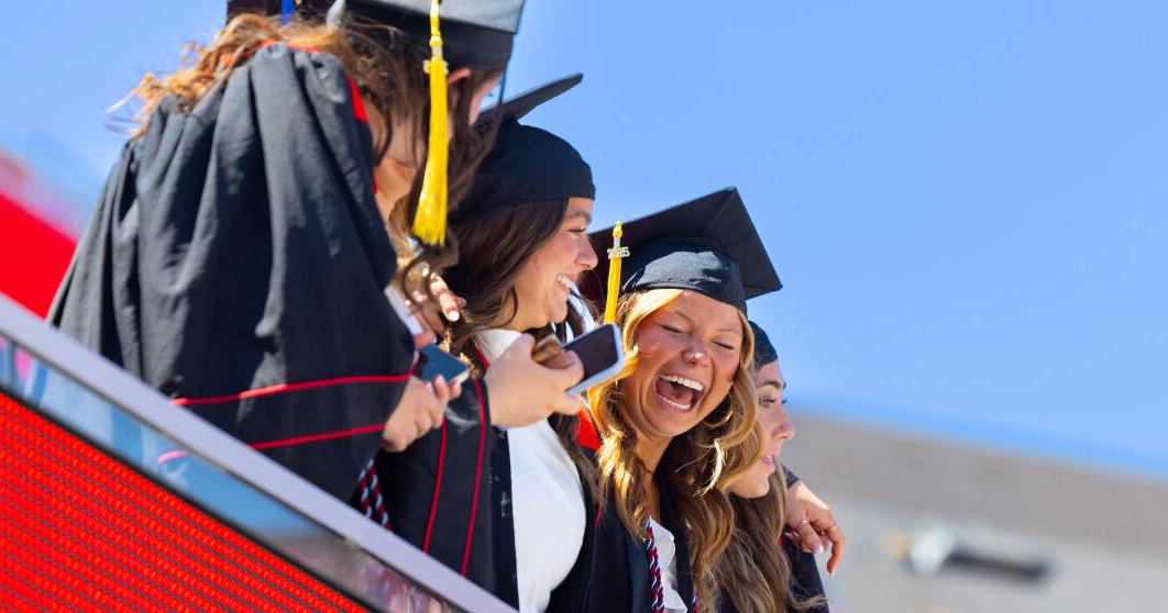 UW-Madison graduation weekend: Blue skies, black caps and red Ws ...