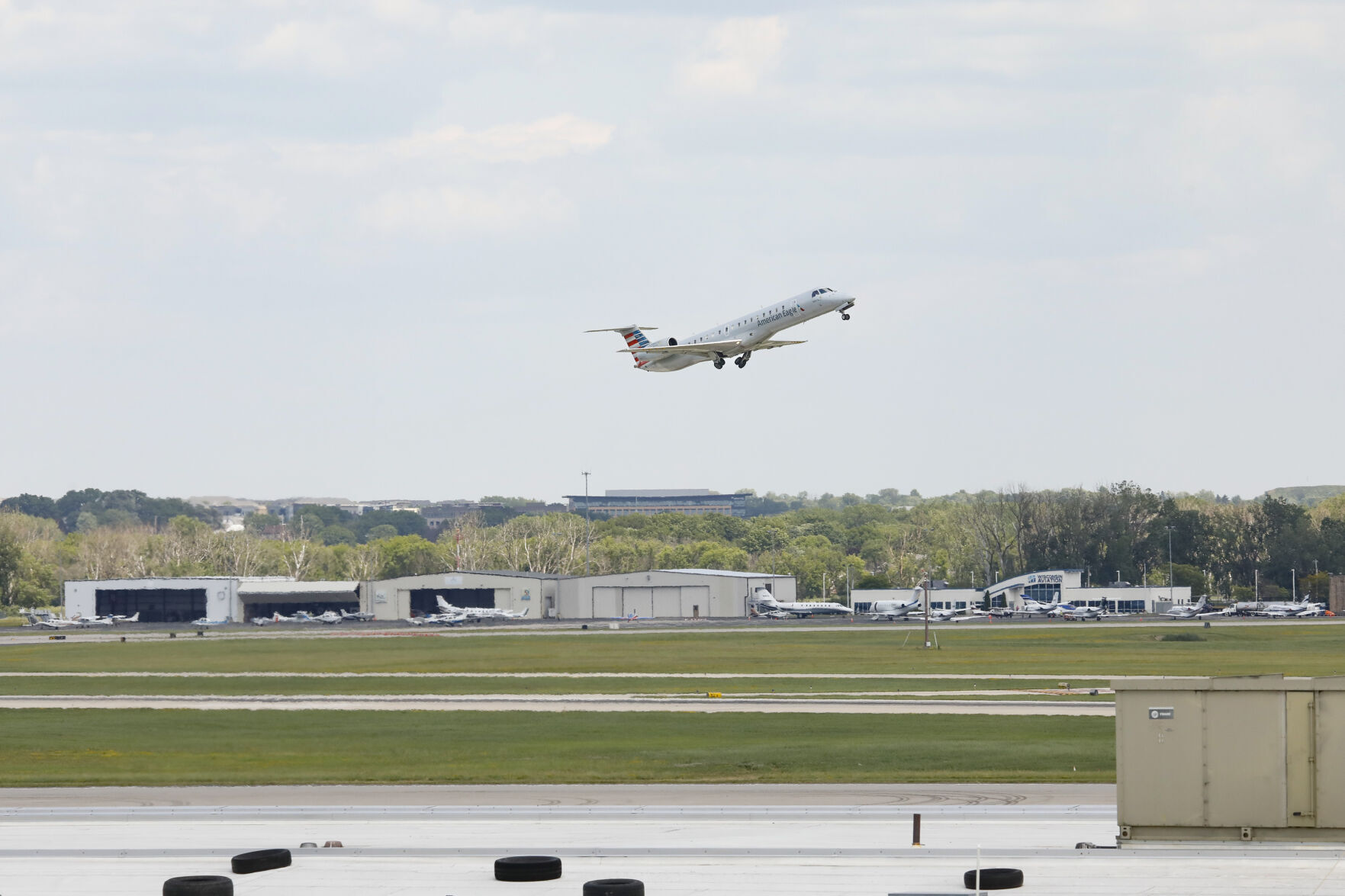 Madison's airport is the priciest of nation's 100 busiest airports ...