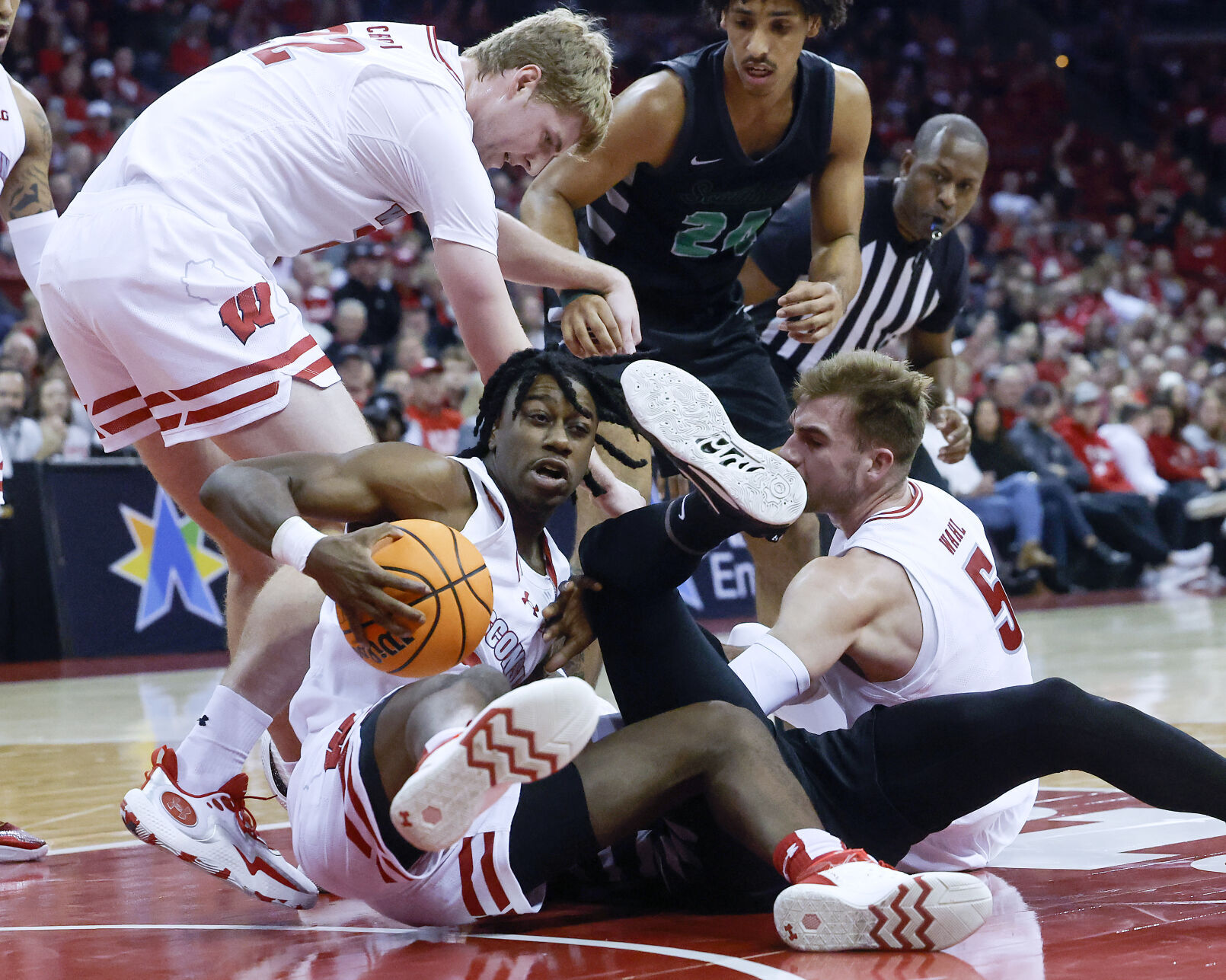 For Badger basketball's John Blackwell, physicality is in his DNA ...