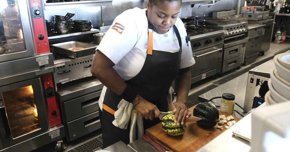 'Top Chef' explores Indigenous ingredients, plus a cranberry Quickfire ...