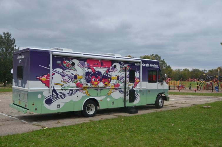 ‘Dream Bus’ brings library to Madison schools | Education | captimes.com