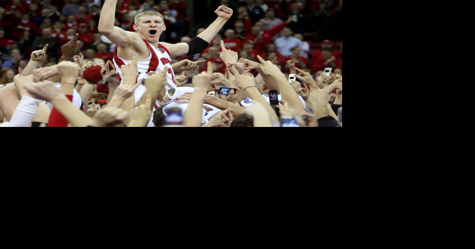 Former Badger again lifted by a team as son fights brain cancer ...