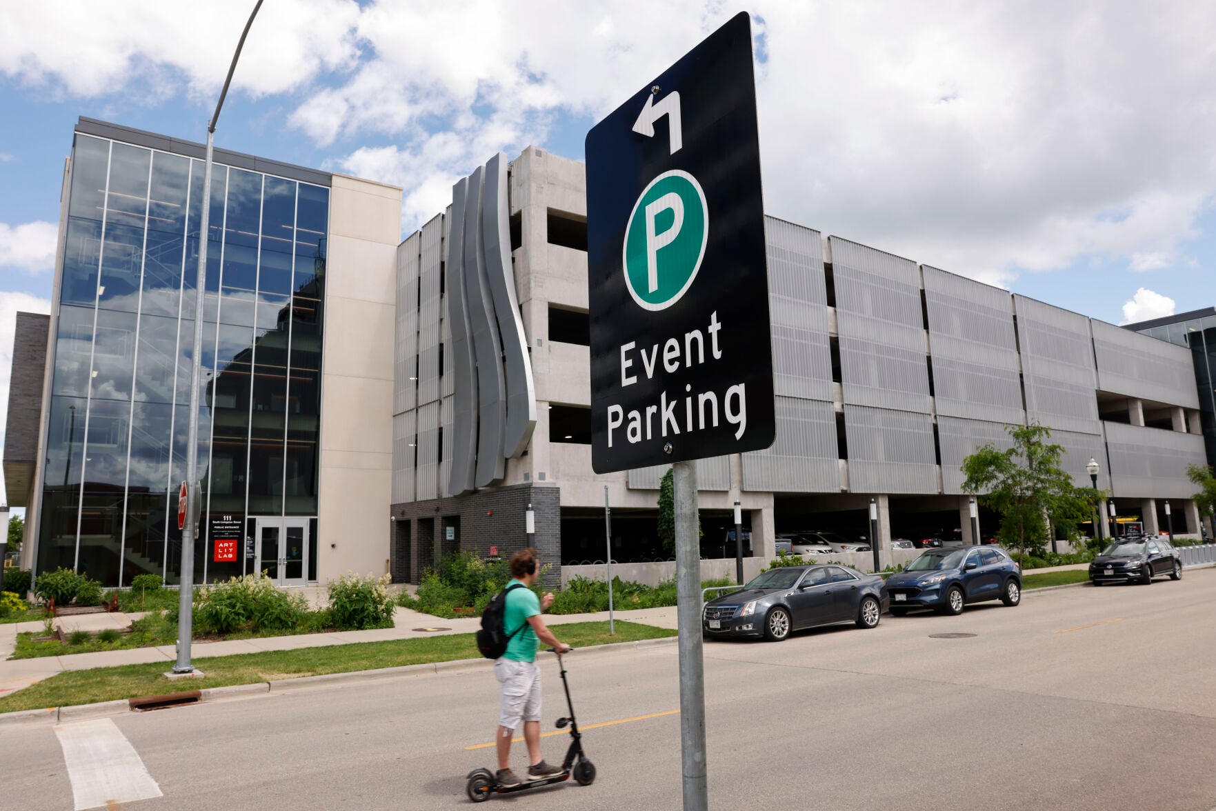 Madison to nearly double special event parking in big-venue garages ...