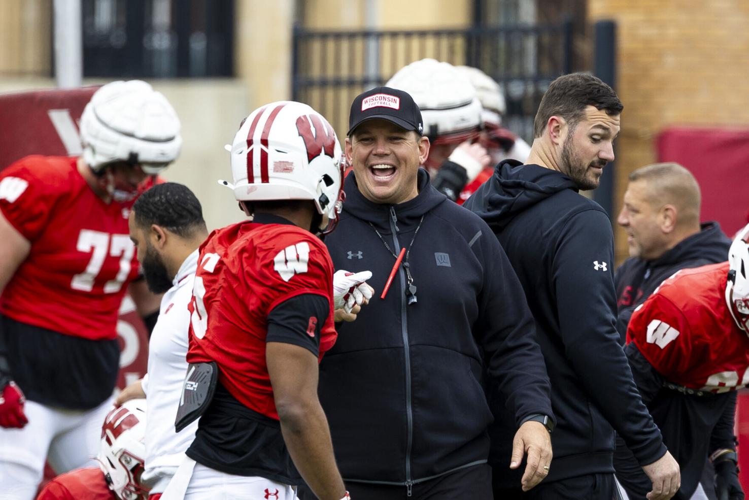 Wisconsin football's new O-line coach had impressive mentors | Sports ...