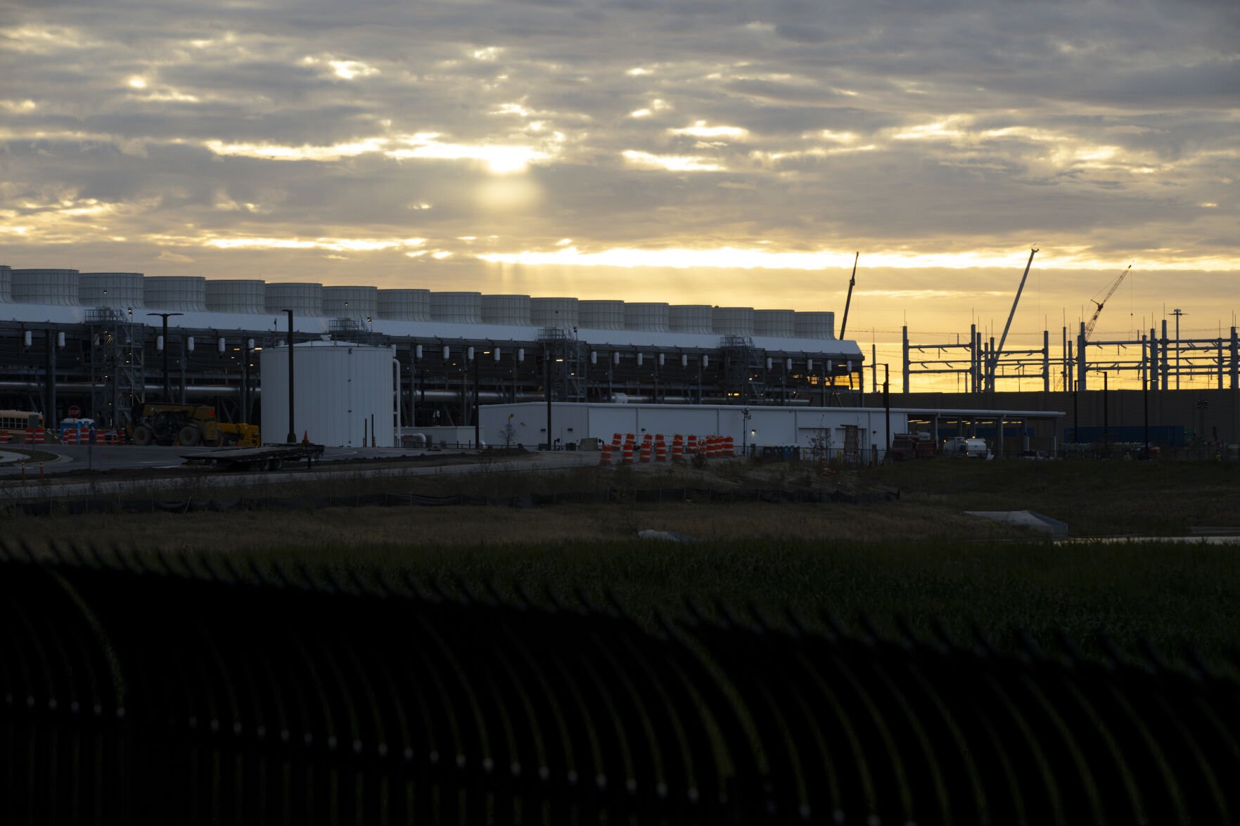 Major Wisconsin data center proposals take root in secret with NDAs ...