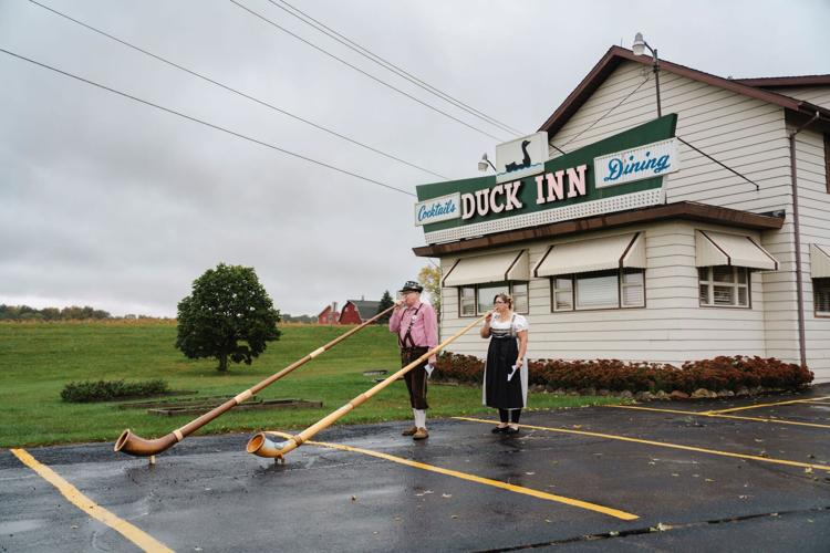 ducks inn