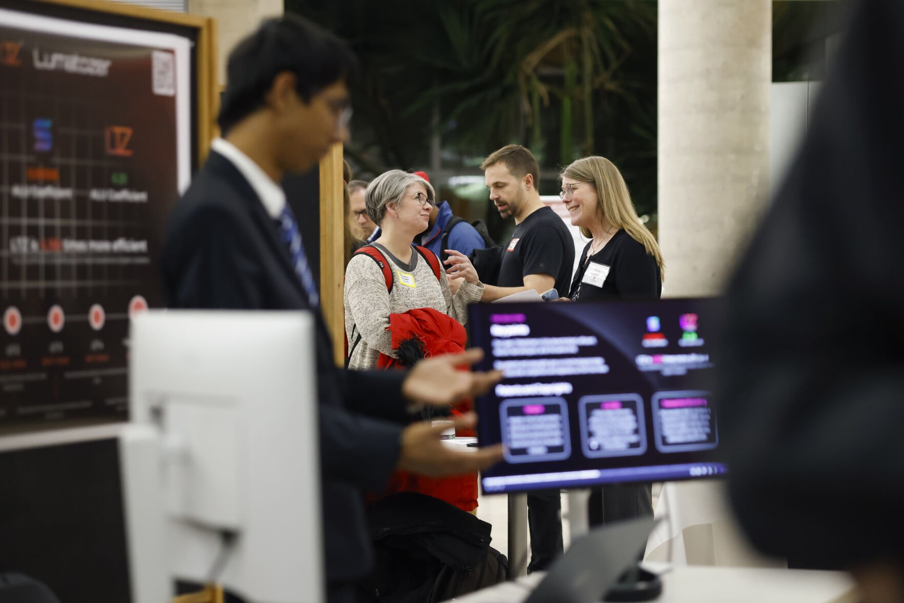 This growing UW-Madison lab helps students create using AI, other tech ...