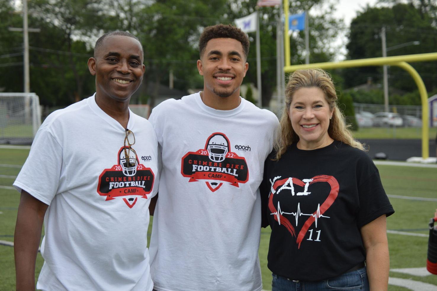 Badger football's Chimere Dike has a keychain with a story | Sports ...